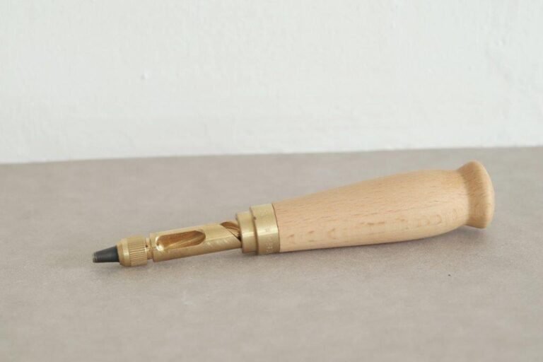 Nonaka Seisakujo Screw Punch with 3mm blade - Eight Needles