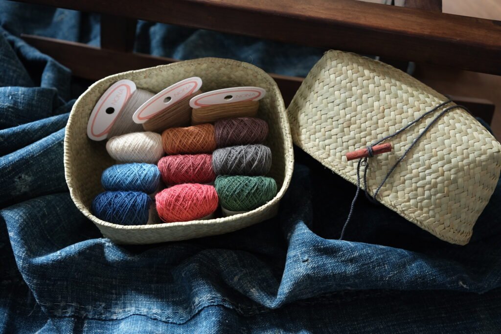 Nona - Naturally Hand-Dyed Threads Set in Special Box - Eight Needles