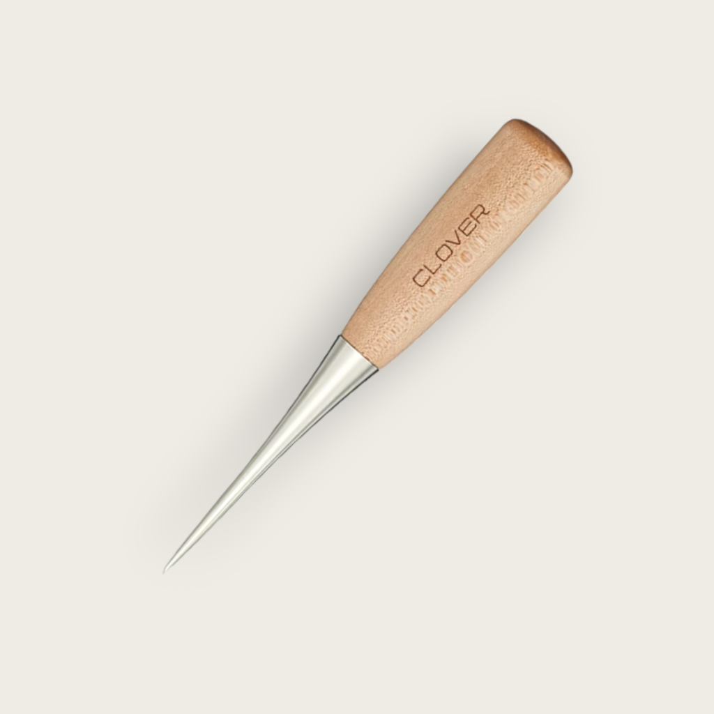 Clover Wooden Sewing Awl (Sharp Edge) - Eight Needles